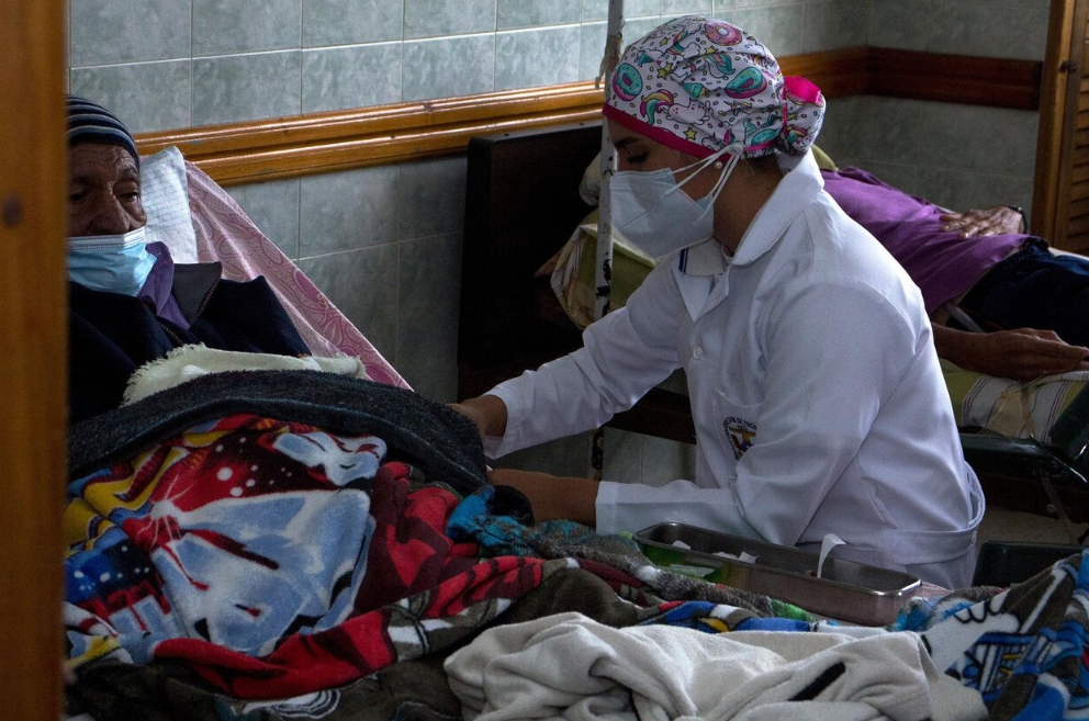 ‘Localizing humanitarian decision making: MSF’s Field Recentralisation ...